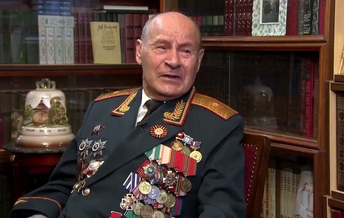Unam | Nikolái Tarakanov
